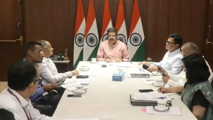 बदल गया क्लास 3 और 6 के सिलेबस, NCERT की नई किताबों पर शिक्षा मंत्रालय ...