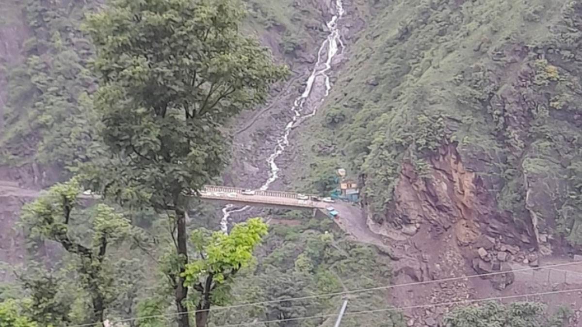 उत्‍तराखंड के सीमांत जिले में बरसात का कहर, रौंगती नाले के पास टूटा ...