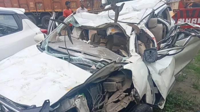 Rampur Accident: रामपुर में भीषण हादसा, हज करके लौटे प‍िता और तीन बेटों सह‍ित पांच की दर्दनाक ...