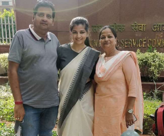 UPSC Result 2019: 39वीं रैंक हासिल करने वालीं रुचि की आसान नहीं रही है ...