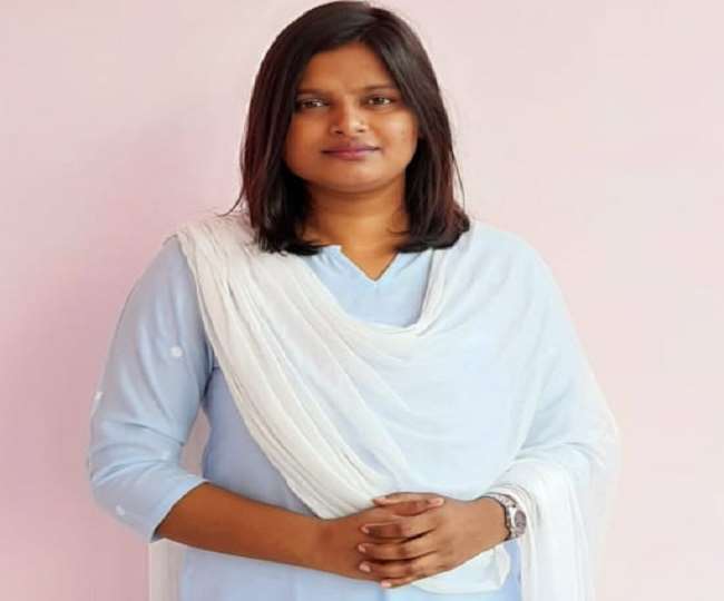 UPSC CSE 2019 Result : शिक्षक दंपती की बेटी ने देश में हासिल किया तीसरा ... UPSC CSE 2019 Result : शिक्षक दंपती की बेटी ने देश में हासिल किया तीसरा ...