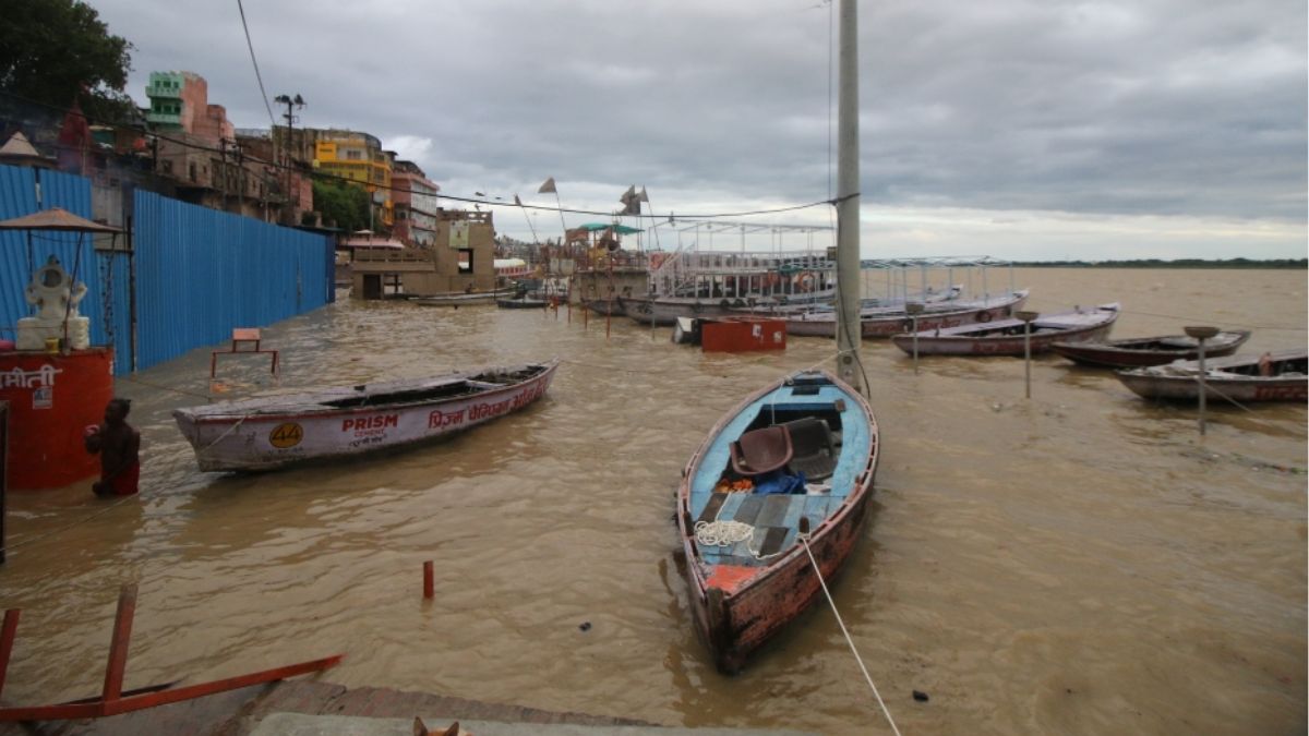Varanasi Rain: मौसम विभाग ने तेज हवा-भारी वर्षा, वज्रपात की दी चेतावनी ...