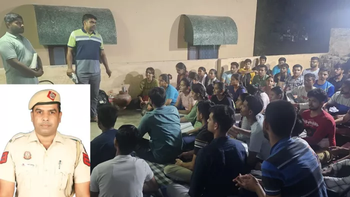 हवलदार की जिंदगी का असल किरदार, रात में बन जाते हैं गुरुजी; जज्बा ऐसा ...