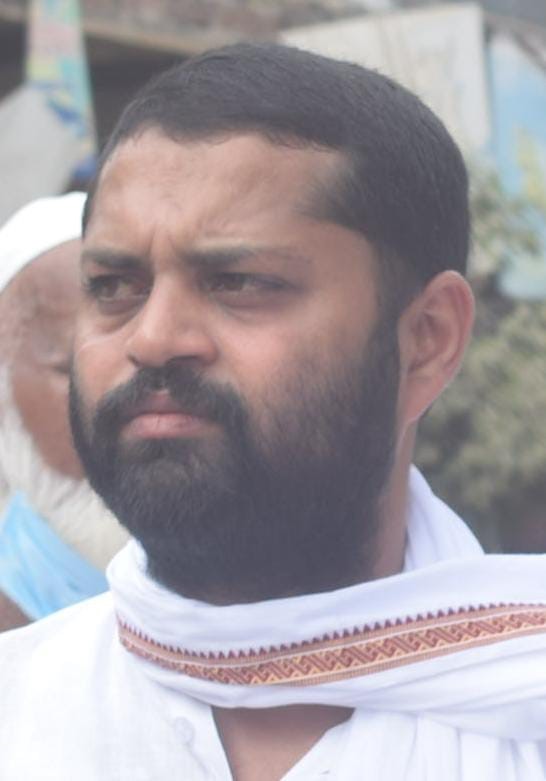 जौनपुर में सपा विधायक से भाई ने बताया जान का खतरा फेसबुक पर लिखने के बाद कुछ घंटों में डिलीट हो