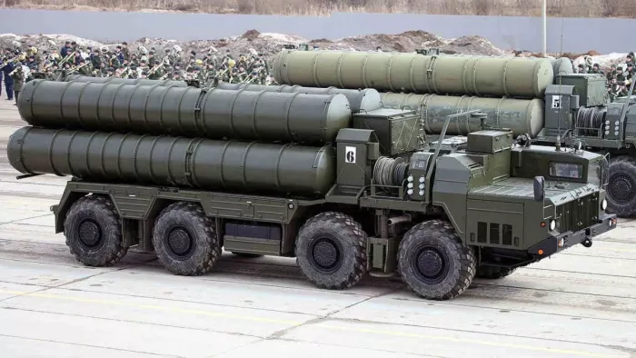 S-400 एयर डिफेंस सिस्टम की नई खेप आएगी भारत, पुतिन की यात्रा के दौरान ...
