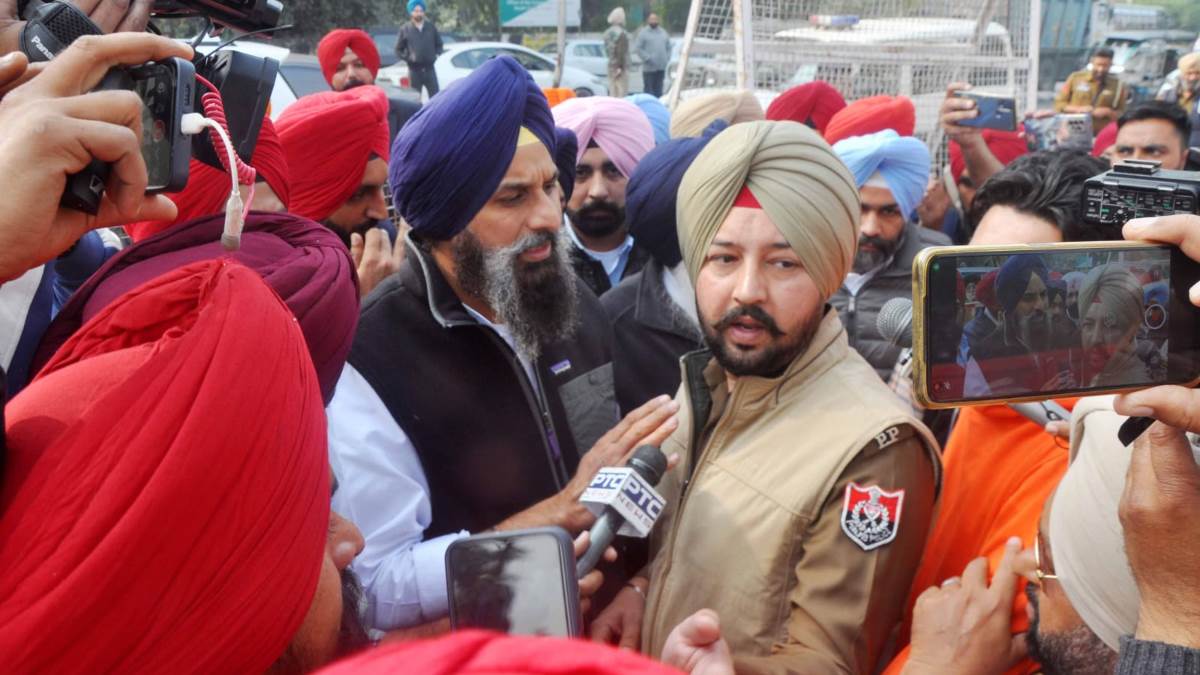 Patiala News: बंदी सिंह बलवंत राजोआना से मिलने पहुंचे बिक्रम मजीठिया ...