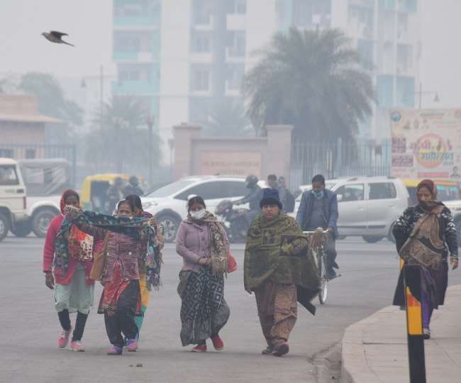Lucknow Weather Update: बूंदाबांदी व बादलों संग सर्द हवाओं ने कंपाया ...