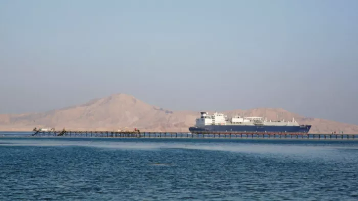 सोमालिया में 'MV LILA NORFOLK' जहाज हाईजैक, चालक दल में 15 भारतीय सदस्य ...