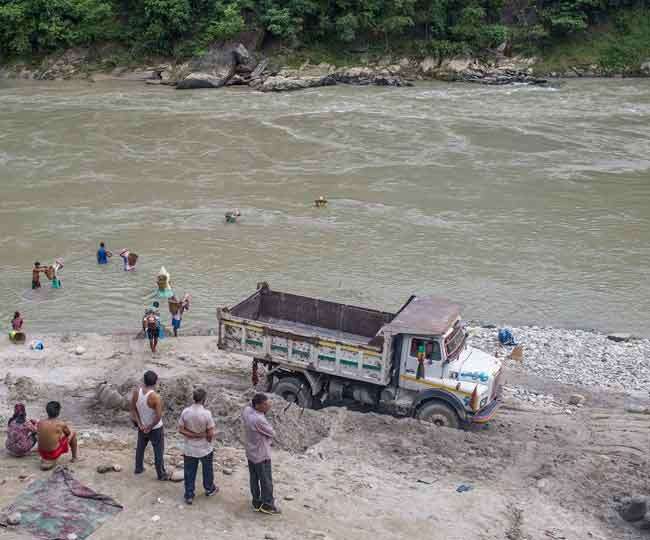 तीन साल बाद हरिद्वार जिले में गंगा नदी पर शुरू हो सकता है खनन - Mining ...