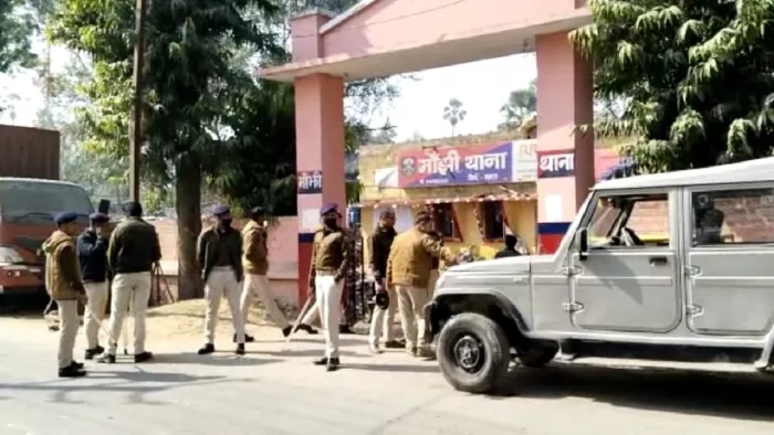 छपरा: मांझी के मुबारकपुर में मॉब लिंचिंग पर बवाल, गांव से 25 किलोमीटर ...