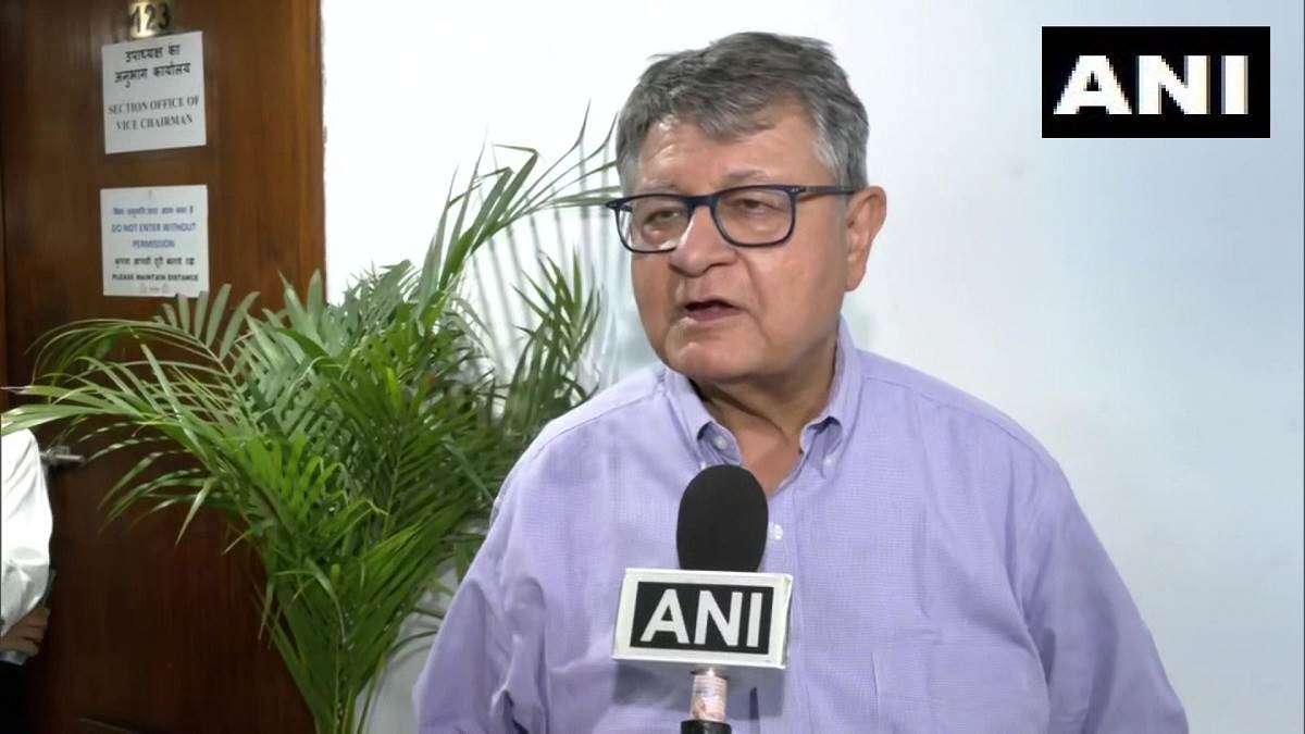 नीति आयोग के उपाध्यक्ष सुमन बेरी ने कहा- एपीआइ और नवीकरणीय ऊर्जा आयात ...