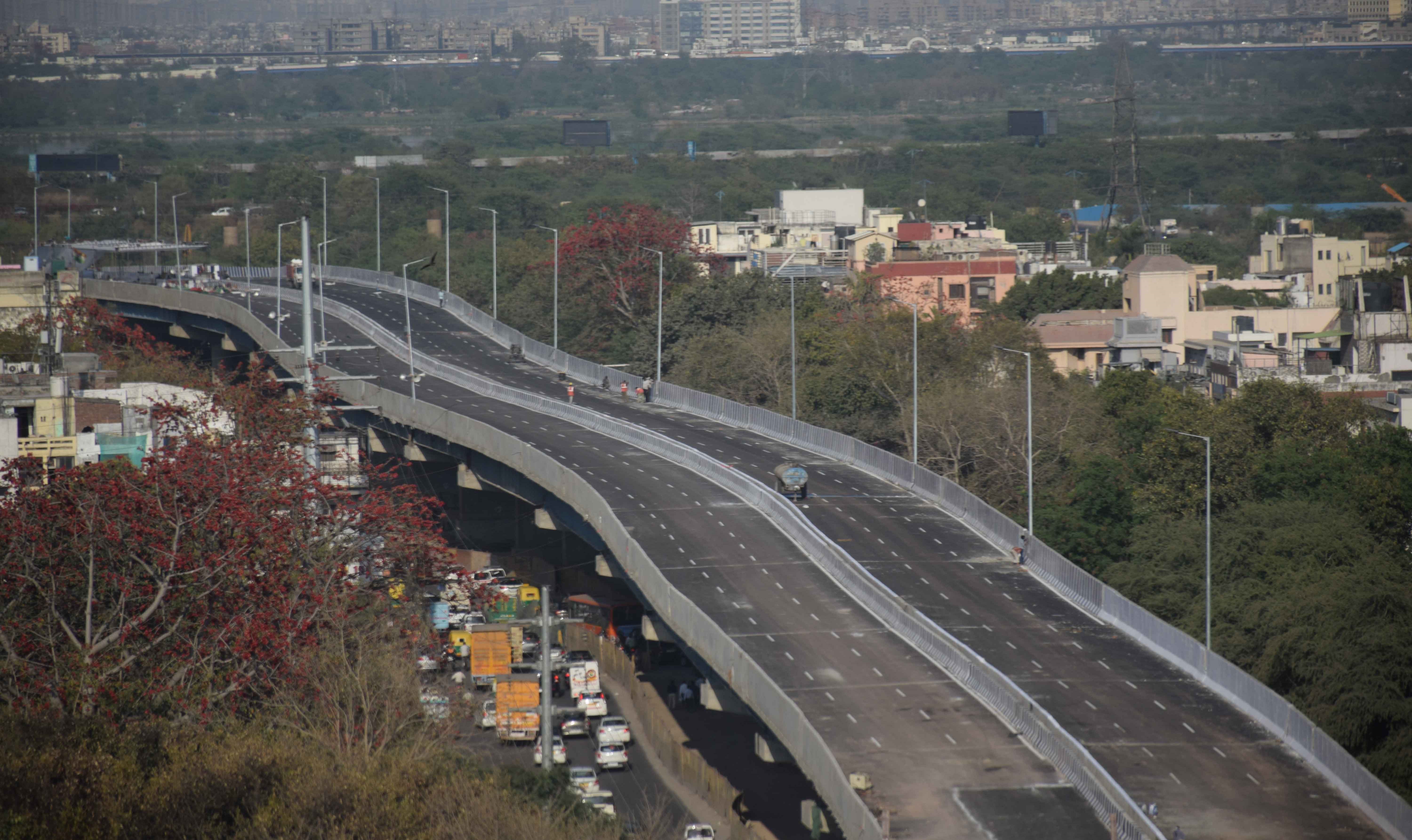 Delhi Ashram Flyover: हल्के वाहनों की ही होगी आश्रम फ्लाईओवर पर जाने की ...