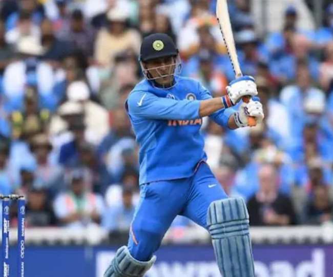 जब MS Dhoni ने ठोका अपना पहला तूफानी शतक, पाकिस्तान के खिलाफ जड़े थे 19 ...