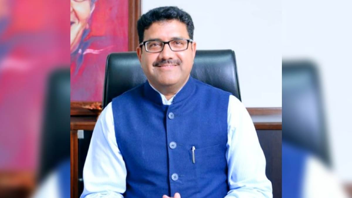 Dehradun News: एसआरएचयू के कुलाधिपति बने डॉ. विजय धस्माना, योग कर्मसु ...