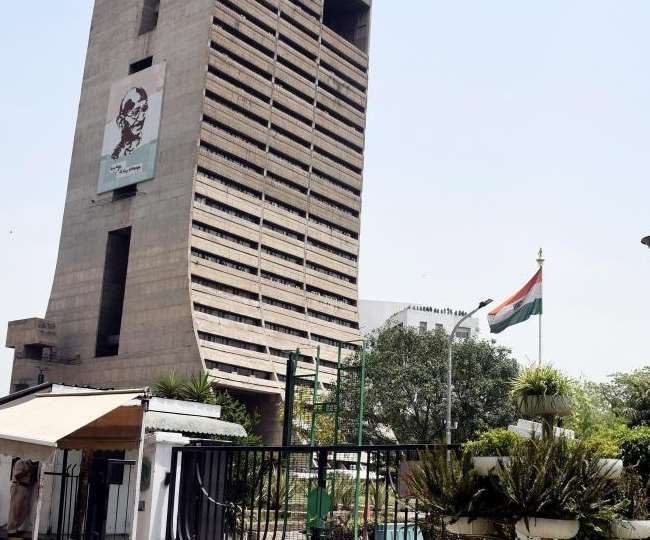 अब घर बैठे NDMC की 49 सेवाओं का ले सकते हैं लाभ, जानिए कौन कौन सी हैं ...