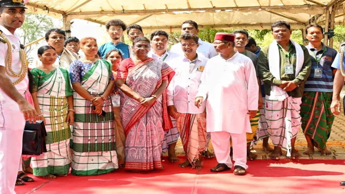 भाई-बहन के लाए नाश्ते व हल्दी दूध पीकर राष्ट्रपति ने शुरू किया अपना दिन ...