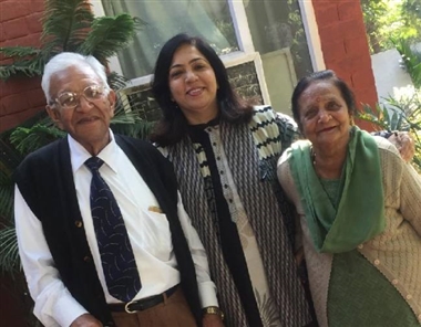 जीवन में गुरु के बिना ज्ञान नहीं, वही सिखाता में समाज के भला करना - mla ...