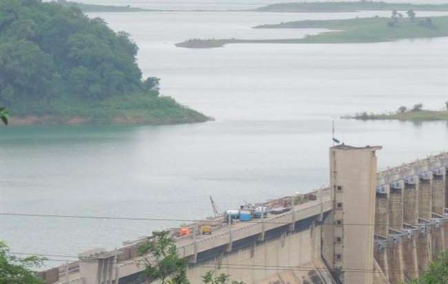 सोनभद्र के रिहंद जलाशय के जलस्तर में 10 फीट की हुई वृद्धि, बांध से ...