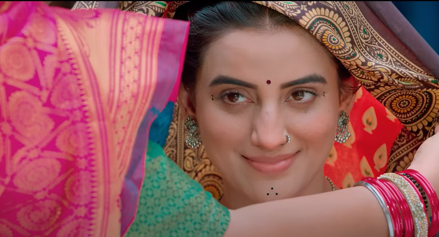 Akshara Trailer: माफियाओं के निशाने पर आईं 'अक्षरा', रिलीज हुआ फिल्म का ...