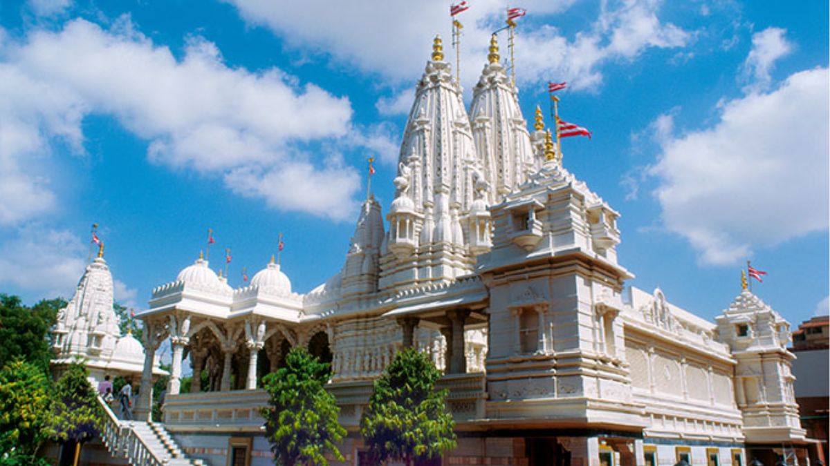 गुजरात के सालंगपुर मंदिर विवाद का अंत, हनुमानजी के विवादास्पद भित्ति ...