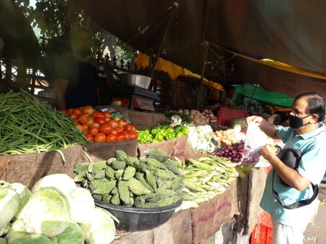 सब्जियों पर लगी महंगाई डाइन की नजर - Tremendous price rise in ...