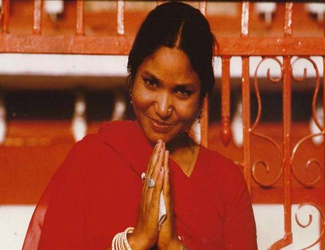 फूलन देवी : चंबल के बीहड़ से संसद तक बेहद चुनौती भरा रहा बैंडिट क्वीन ...