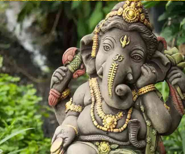 Ganesh Stuti Mantra: बुधवार के दिन अवश्य करें गणेश स्तुति मंत्र का पाठ ...