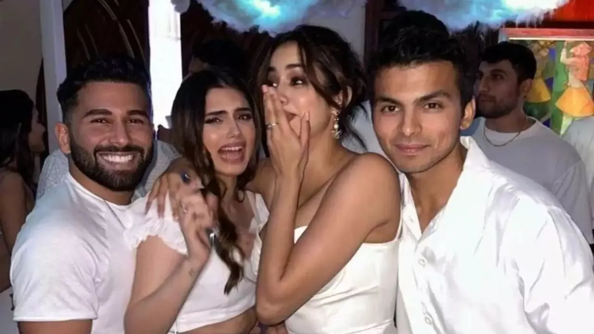 Janhvi kapoor के बर्थडे पर रूमर्ड ब्वॉयफ्रेंड शिखर पहाड़िया ने शेयर की रोमांटिक तस्वीर, यूं ...