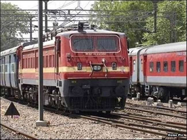 Local Train Services In Delhi NCR : 40 से अधिक स्पेशल ट्रेनों से दिल्ली ...