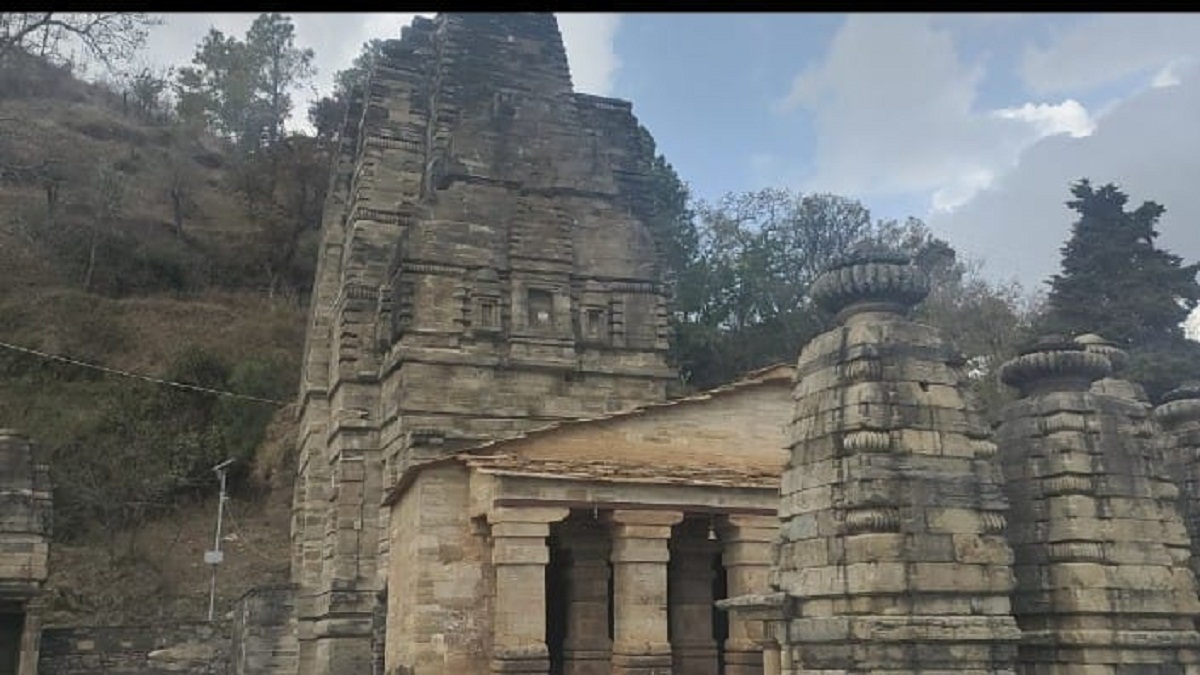 Famous Temple of Almora: कोणार्क से भी पुराना है अल्मोड़ा का कटारमल ...