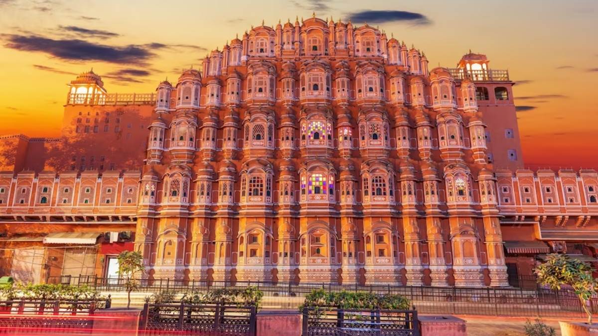 Hawa Mahal: जयपुर की शान हवा महल का क्या है इतिहास? जानें इसके बनावट की ...