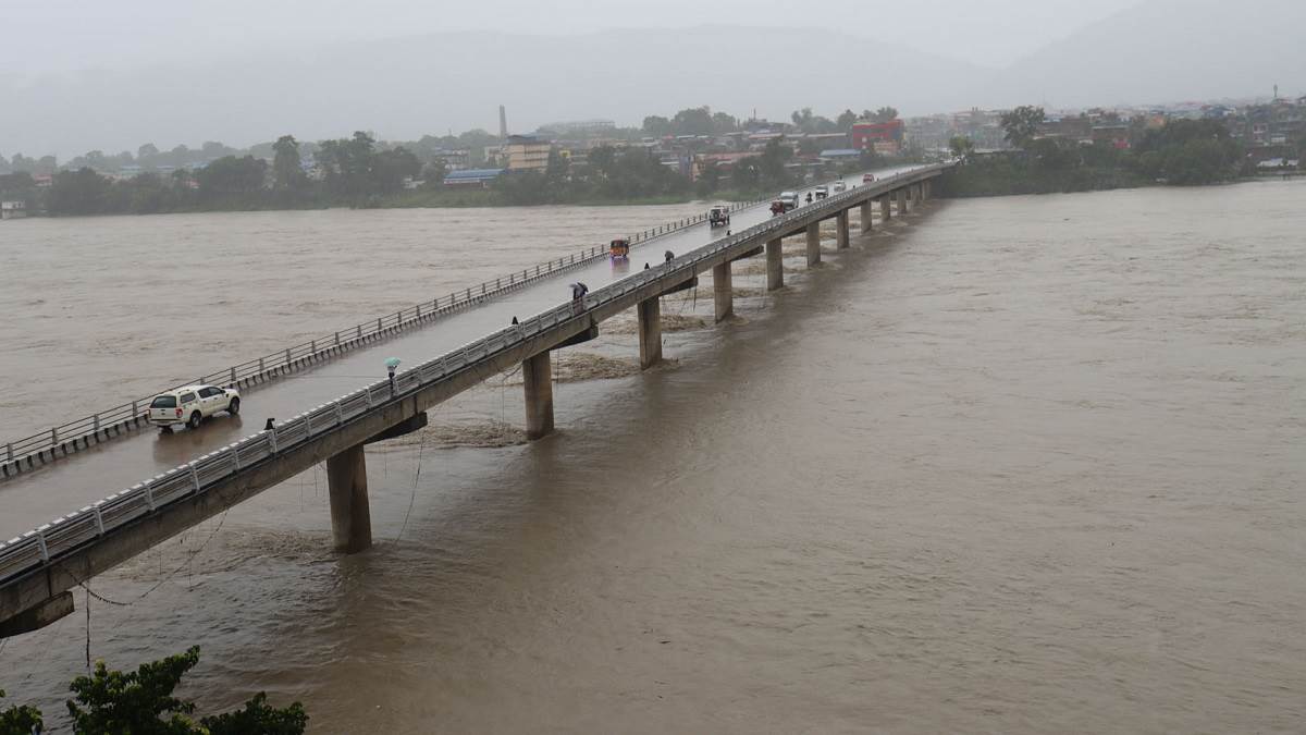Flood Situation In Balrampur: बलरामपुर में बढ़ा राप्ती का जलस्तर, बाढ़ ...