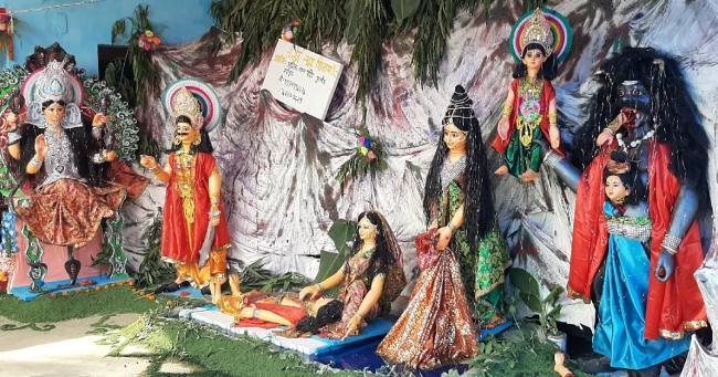 नागपंचमी पूजा को ले लोगों ने चढ़ाया दूध-लावा