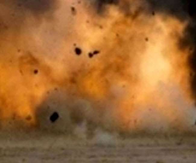 पाकिस्तान: कराची में एक रैली में ग्रेनेड हमला, 39 लोग घायल - 39 injured ...