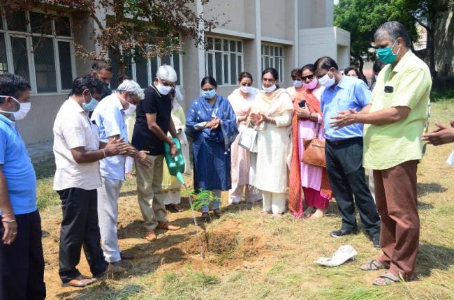 मनुष्य के लिए प्रकृति सबसे बड़ी गुरु : प्रो. राजबीर सिंह - Prof Rajbir ...