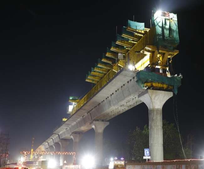 Rapid Rail News 40 किलोमीटर कारिडोर का फाउंडेशन कार्य पूरा 900 पिलर ...