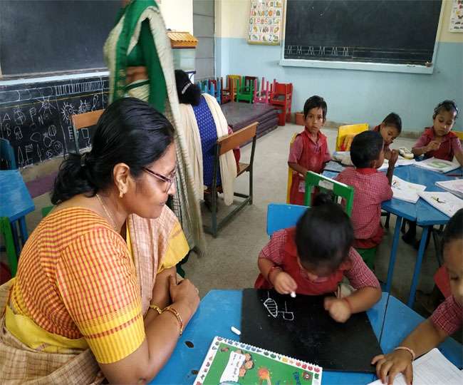 झोपड़ियों में उजाला फैला रहीं रमा पोपली, इनकी पाणिनि माइंड ओपनिंग तकनीक ...