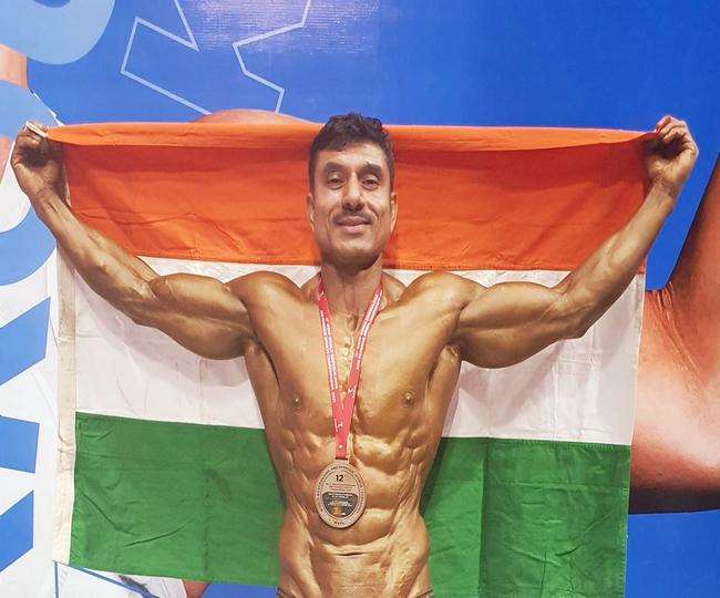 चंडीगढ़ पुलिस के बाहुबली इंस्पेक्टर बलदेव ने उजबेकिस्तान में WBPF World ...