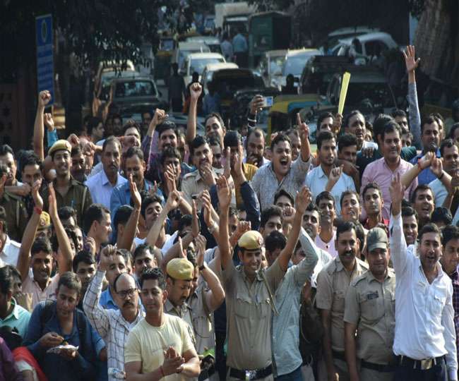 महिला IPS ने पत्र लिख कर बयां किया पुलिस का दर्द, कहा- मैं 1000 ...