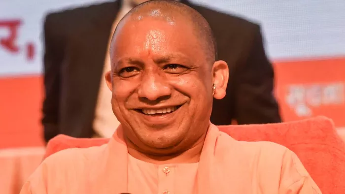 UP Politics: सीएम योगी आद‍ित्‍यनाथ ने गोला गोकर्णनाथ विधान सभा सीट पर व ...