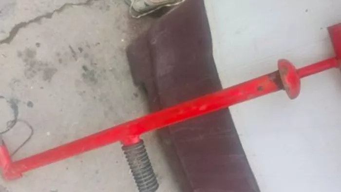 खुले में शौच कर रहे युवक के पीछे फोड़ा पोटाश बम, नाजुक जगह की हालत ...