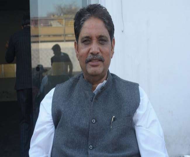 यूपी की सबसे बड़ी विधानसभा के विधायक के पोस्टर-बैनर हुए चोरी, तीन ...