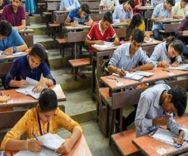 UP: शिक्षक भर्ती में डेढ़ लाख से अधिक अभ्यर्थियों को बड़ी राहत, परीक्षा ...