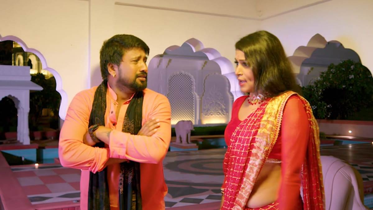 New Bhojpuri Songs: नेहा राज और खुशी सिंह का नया गाना 'सवतीन राजा जी ...