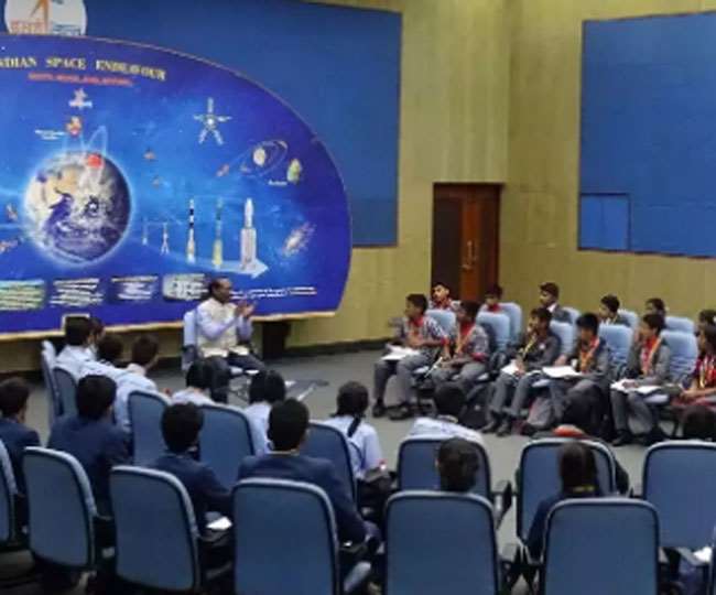 इसरो के युवा वैज्ञानी कार्यक्रम के लिए करें 24 तक आवेदन - Apply for ...