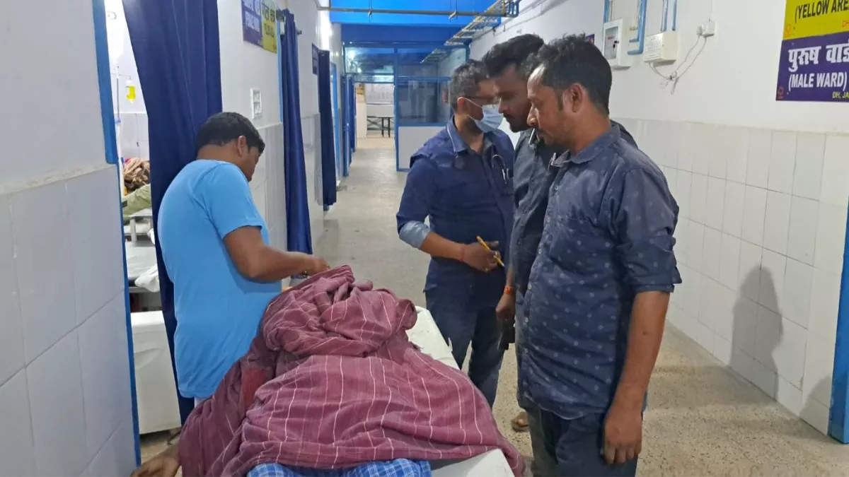 Jamui News: खजूर की पेड़ से गिरकर एक व्यक्ति की मौत, रीढ़ की हड्डी टूटी; ताड़ी उतारने के दौरान ...