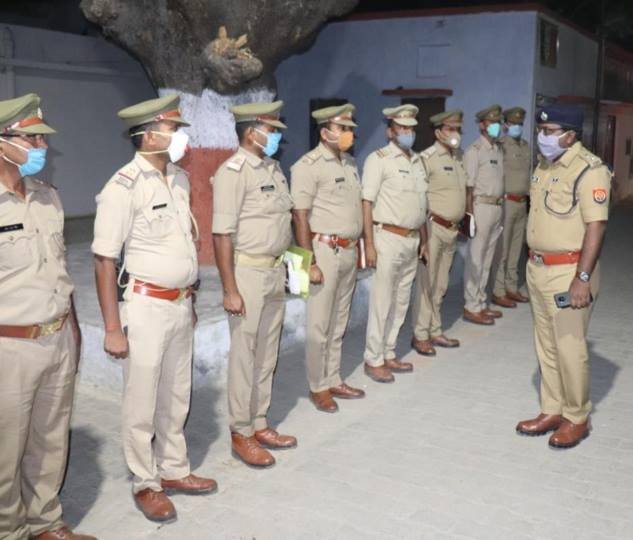 कानून व्यवस्था मजबूत रखना ही पुलिस की ड्यूटी : एसपी - Duty of police to ...