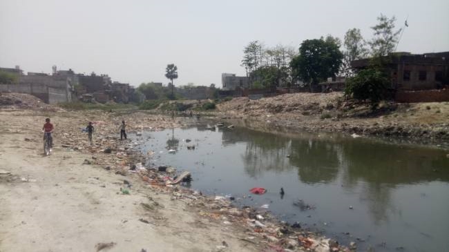 जलसंकट से जूझ रही जीवनदायिनी दाहा नदी - Jeevanadini Daha river ...