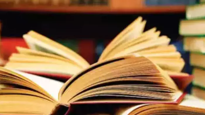 ICSE Board की अंग्रेजी की किताब को लेकर आखिर क्‍यों हो रहा बवाल? DM के ...