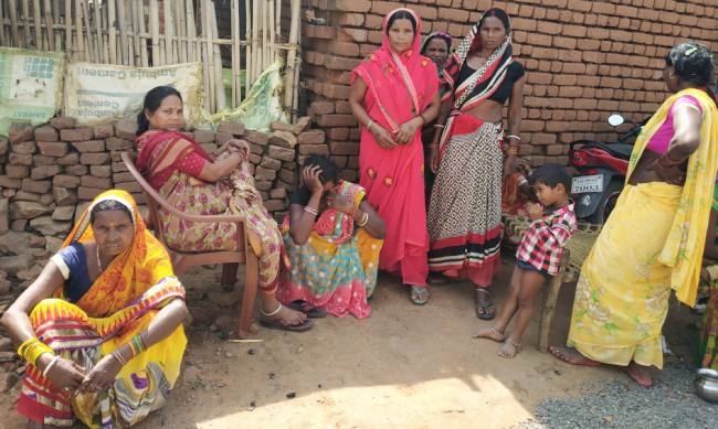 पत्नी को सेल्फास की गोली खिलाकर मरने का करता रहा इंतजार